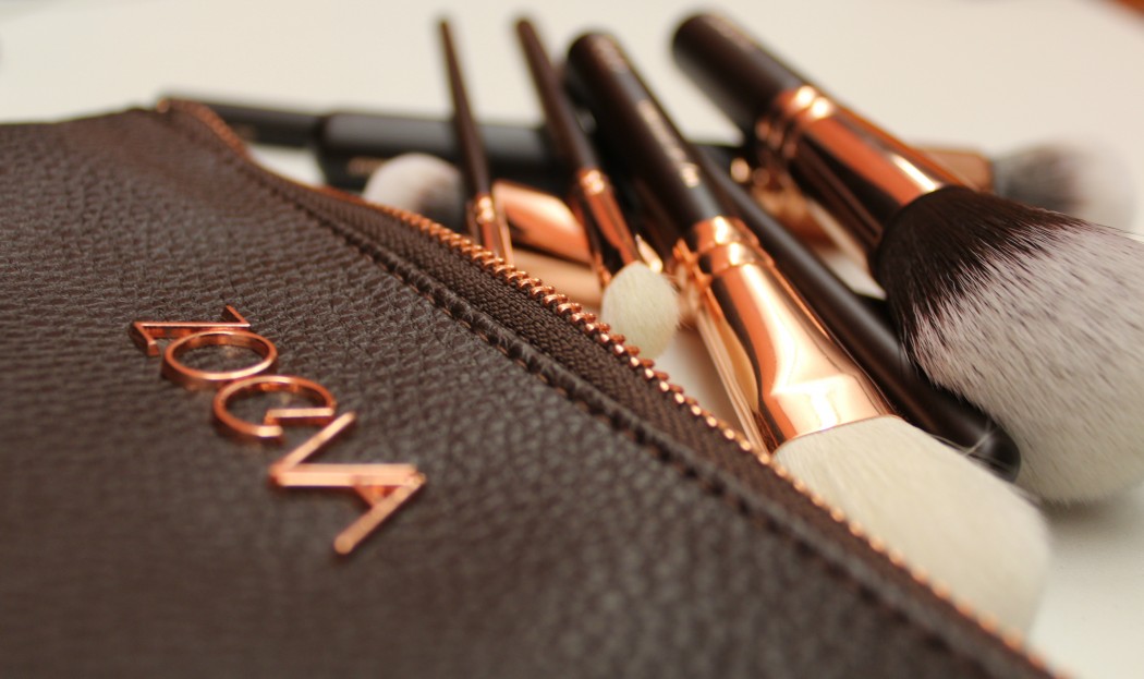 Zoeva Rose Golden Luxury Set – Makeupholic World