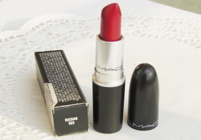 MAC Matte Lipstick – Russian Red & Comparison with MAC Ruby Woo ...